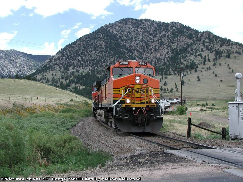 BNSF 4980